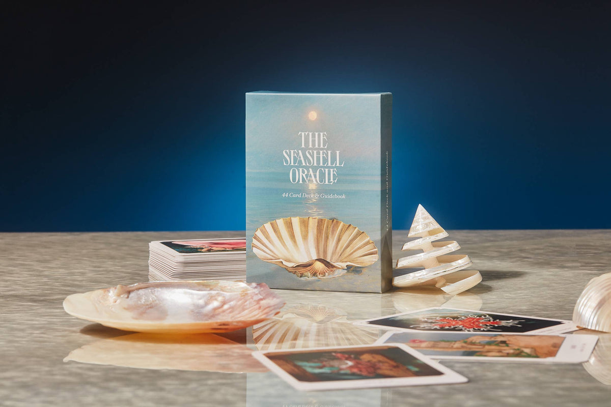 THE SHELL ORACLE: 44 CARD DECK AND GUIDE BOOK